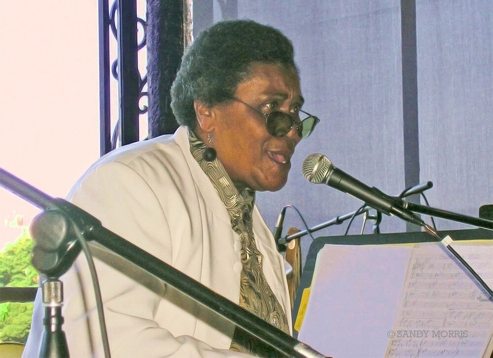 Because of a Song - A Feminist and Lesbian Music Archive